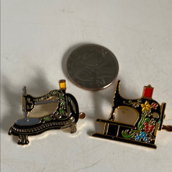 can’t read it | Jewelry | Vintage Sewing Machine Brooch Set | Poshmark